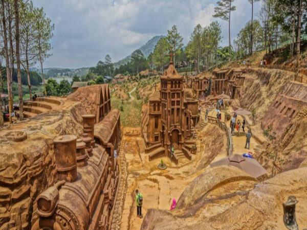 Check-in Đường hầm đất sét Đà Lạt nhiều góc "sống ảo"