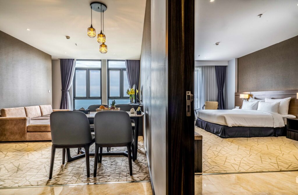 The Cap Hotel - Hotel Phong cách hoàng gia hiện đại Vũng Tàu