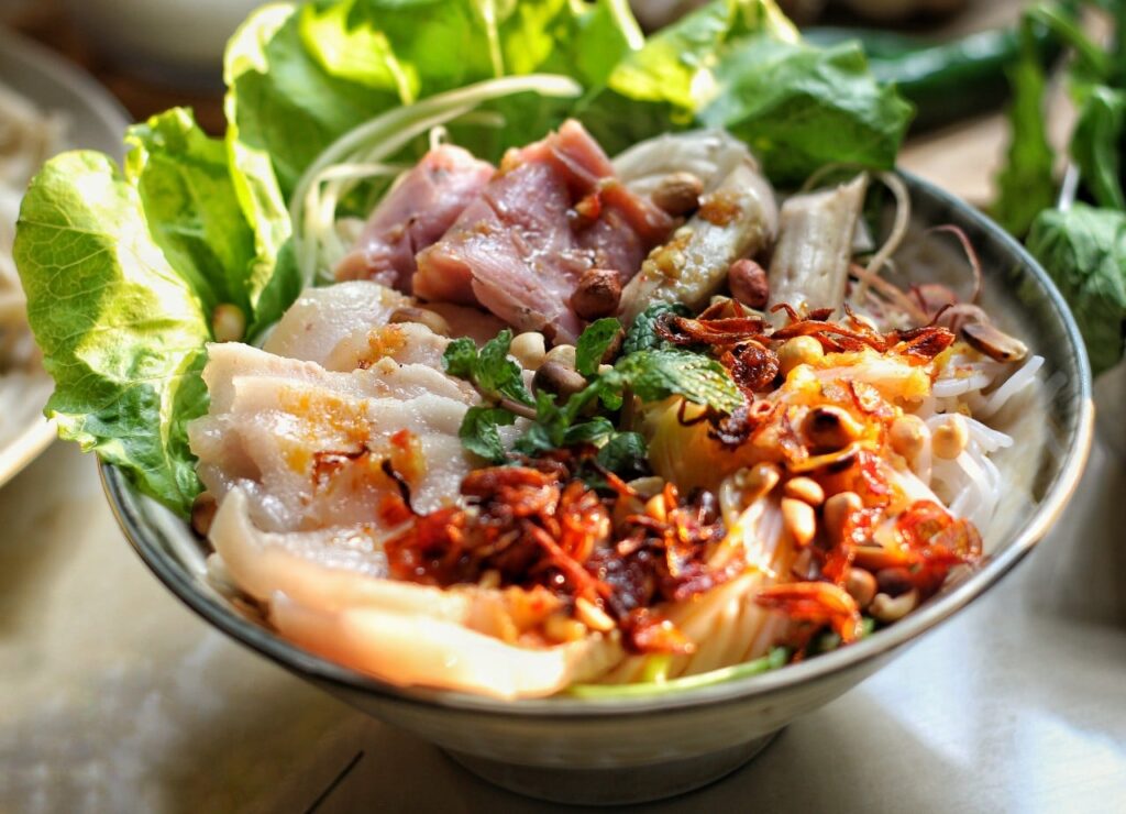 Bún mắm nêm Huế - Hướng dẫn cách làm và giới thiệu các quán ăn ngon