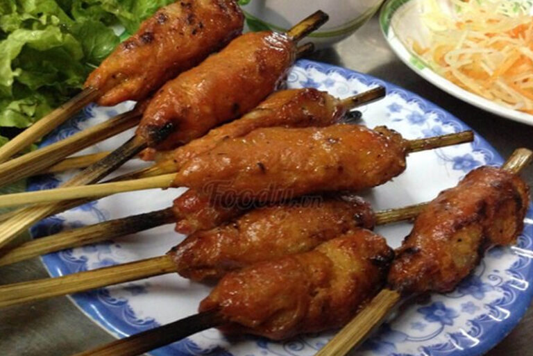 Nem lụi Huế - cách làm và những quán nem lụi ngon nhất