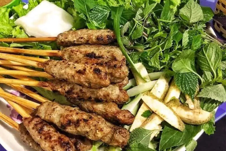 Nem lụi Huế - cách làm và những quán nem lụi ngon nhất