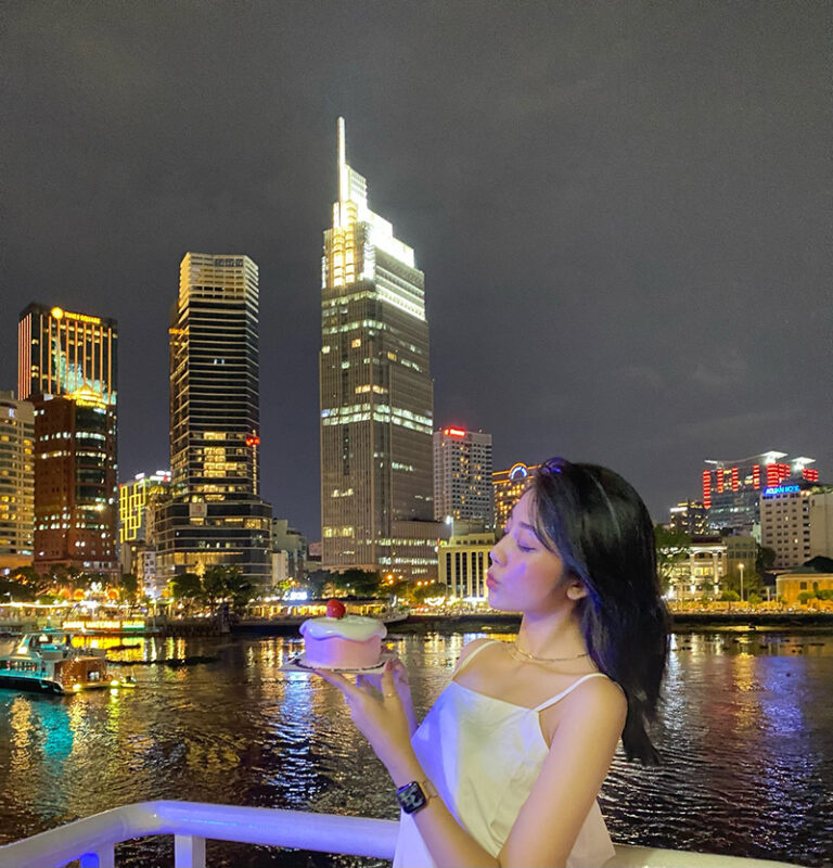 Indochina Queen - Trải nghiệm trên du thuyền sang trọng