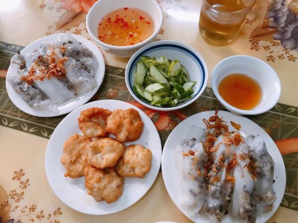 Kinh nghiệm đi chợ đêm Hạ Long chi tiết cho tín đồ ẩm thực