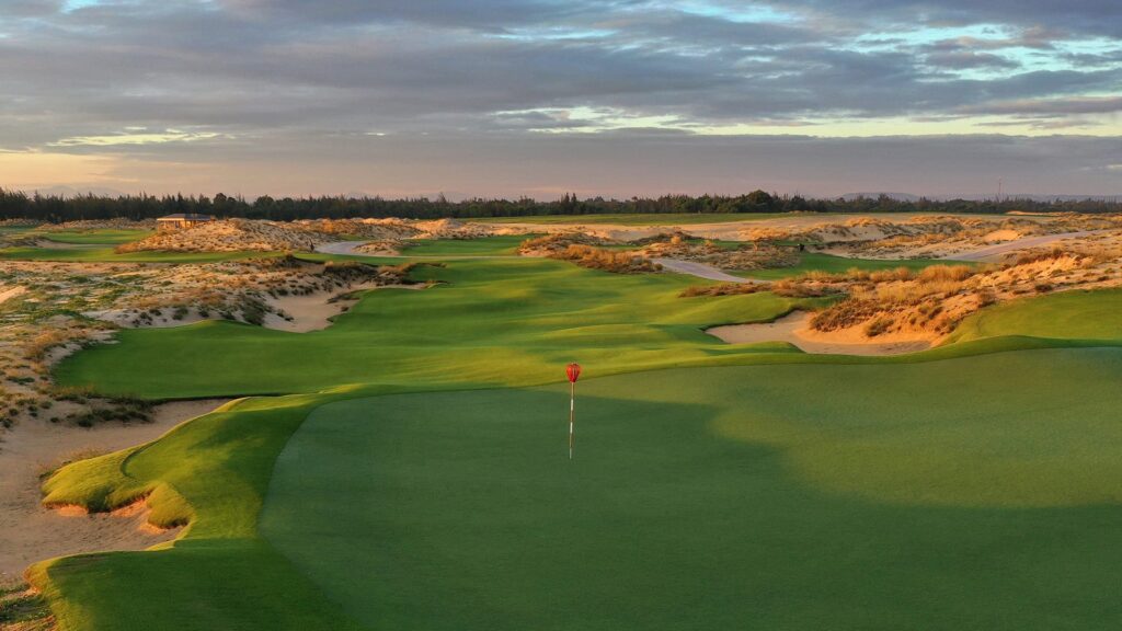Hoiana Shores Golf Club - Sân Golf đẳng cấp xứ Quảng