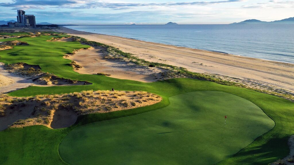 Hoiana Shores Golf Club - Sân Golf đẳng cấp xứ Quảng