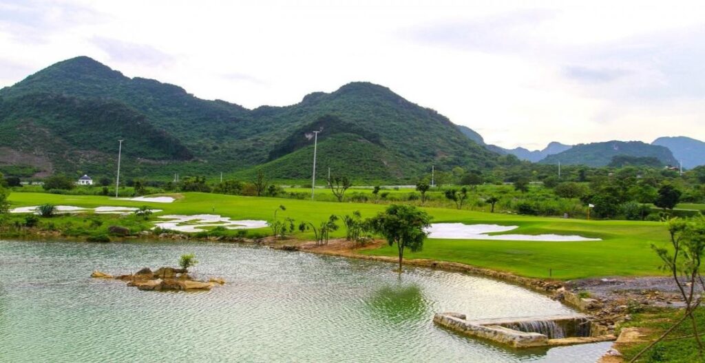 Sân golf Kim Bảng - Sân chơi hoàn hảo cho hội golfer