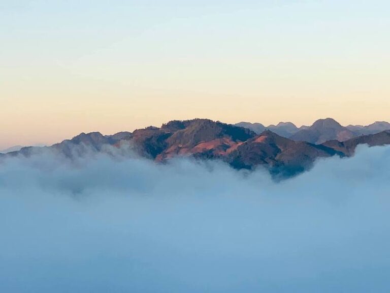 Khám phá cổng trời Mường Lống - Đi săn mây ở “Sapa của xứ Nghệ”