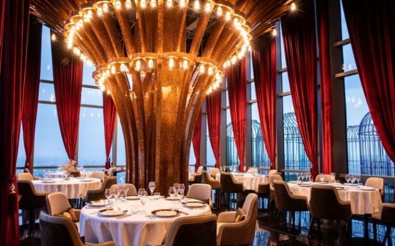 Landmark 81 - điểm vui chơi, ăn uống, nghỉ dưỡng hot nhất