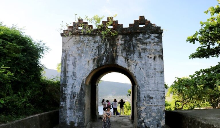 Khám phá đèo Ngang - Vẻ đẹp thơ mộng nhất Việt Nam