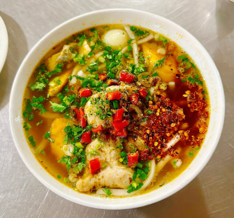 Top 12 quán bánh canh cá lóc Quảng Trị ngon, giá rẻ được yêu thích