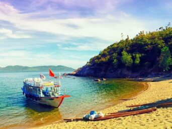 Bãi Cát Vàng - Khu Du Lịch Với Nhiều Trải Nghiệm Hấp Dẫn Tại Đà Nẵng