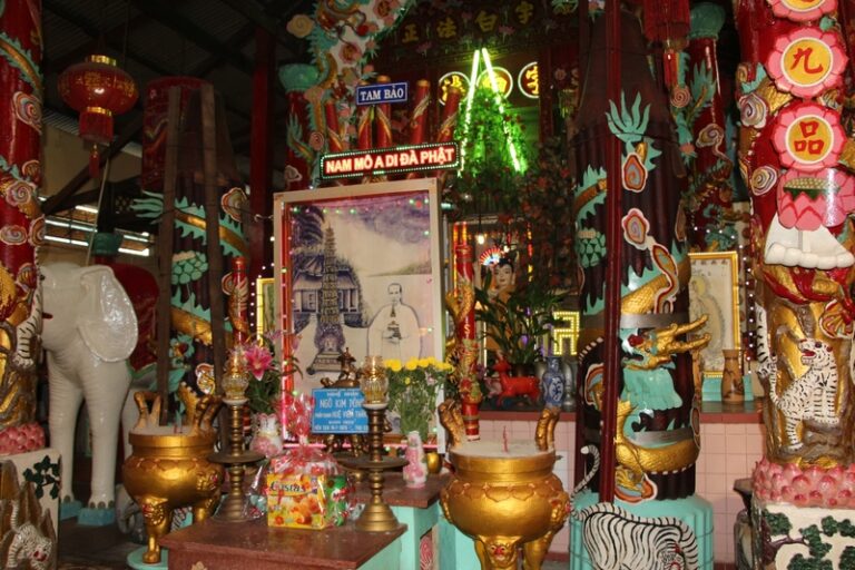 Chùa Đất Sét Bửu Sơn Tự: Địa điểm tâm linh tại Sóc Trăng