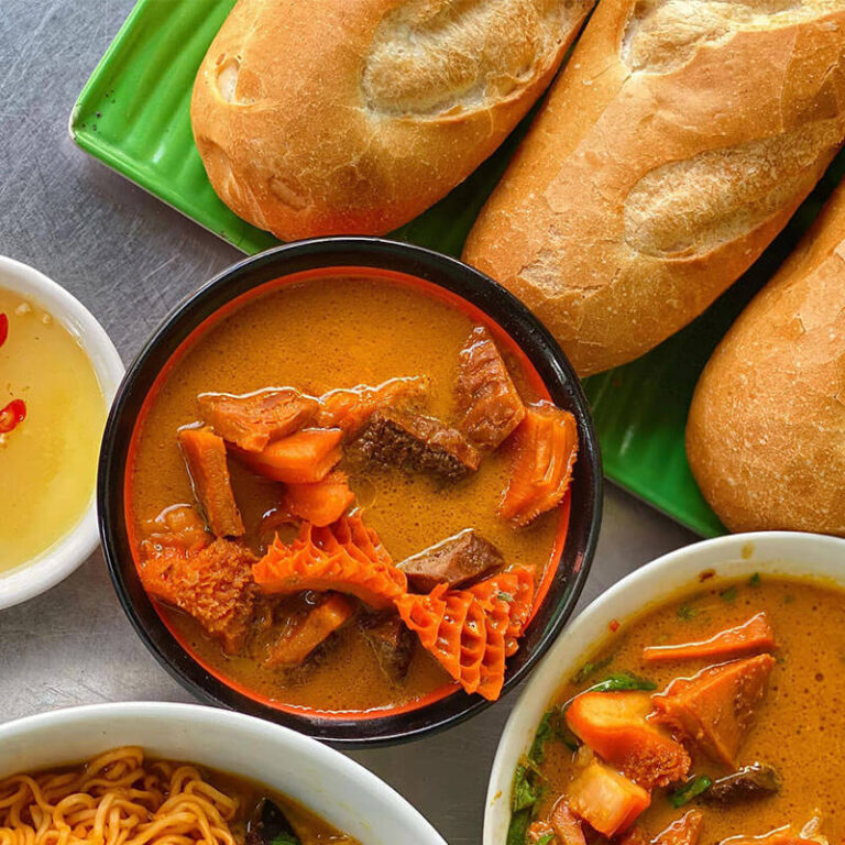 Food tour Sài Gòn: Gợi ý lịch trình, ăn gì, ăn ở đâu cực chi tiết