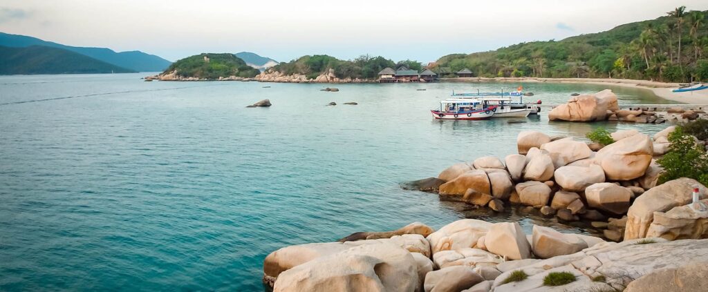 Đảo Hòn Ông Nha Trang: Thiên đường nghỉ dưỡng hoang sơ giữa lòng biển xanh